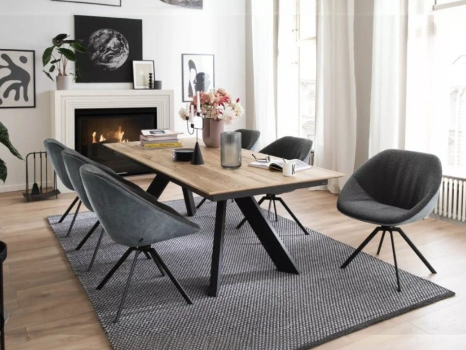 Venjakob ET651 Leo Dining Table - Beadle Crome Interiors