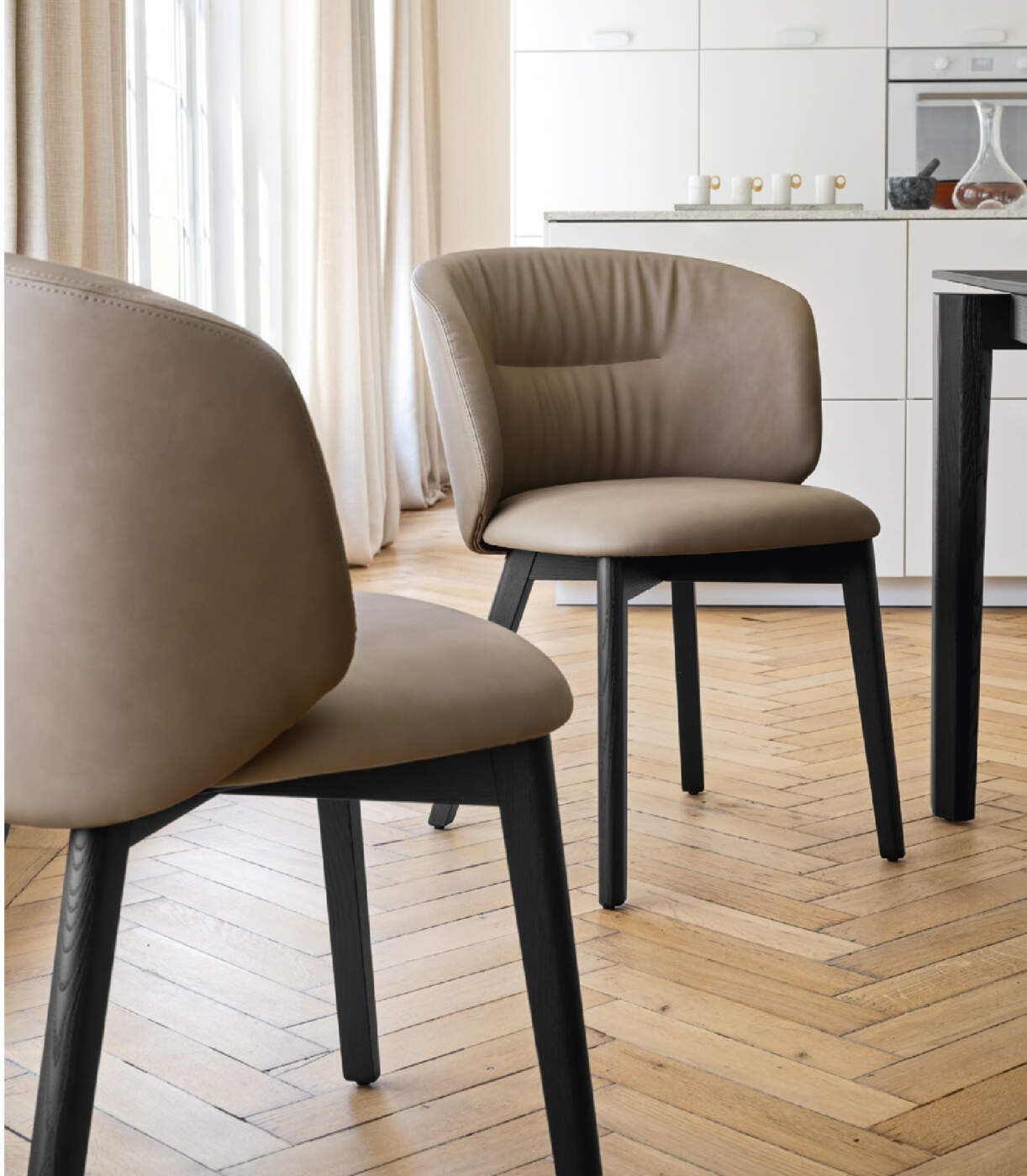 Sweel Wooden Leg Chair By Calligaris - Beadle Crome Interiors