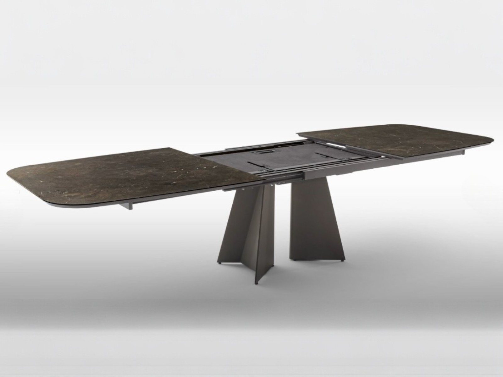ET 373 MEC Dining Table By Venjakob - Beadle Crome Interiors